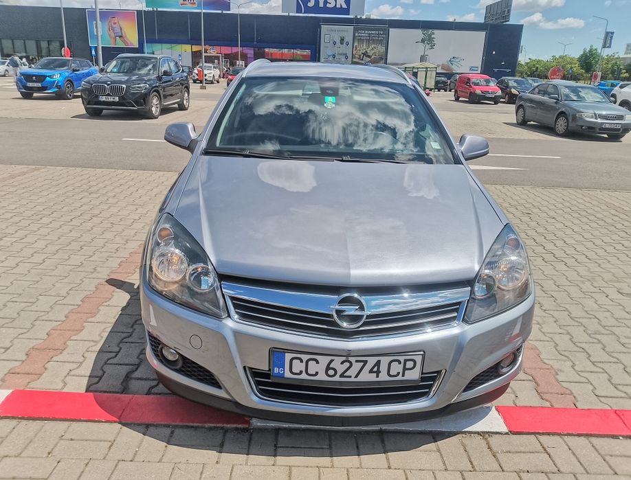 Opel Astra H 2010 Rosu • OLX.ro