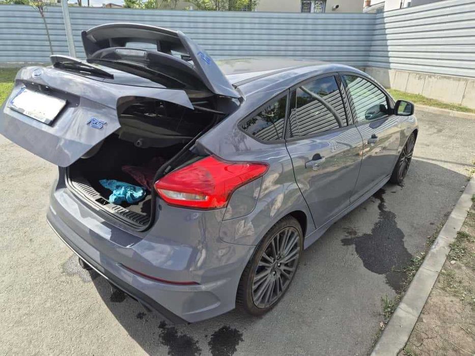 Ford Focus RS - Stealth Grey + Luxury Pack & Winter Pack Bucuresti ...