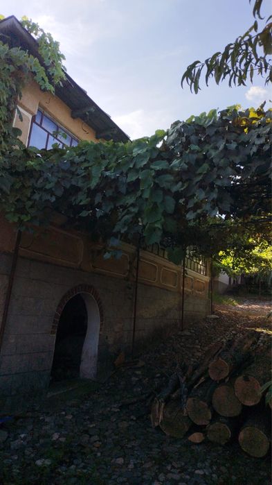 Casa bunicilor 3cam si anexe, Pietrari între Rm Vâlcea și Horezu ...