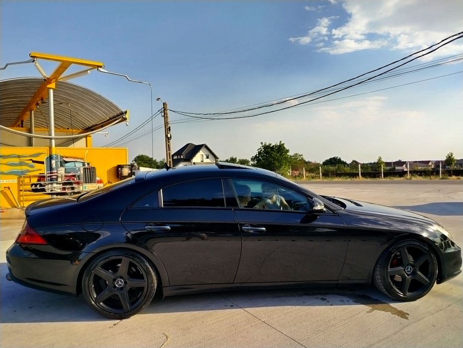 Mercedes CLS AMG pachet Malu Mare • OLX.ro