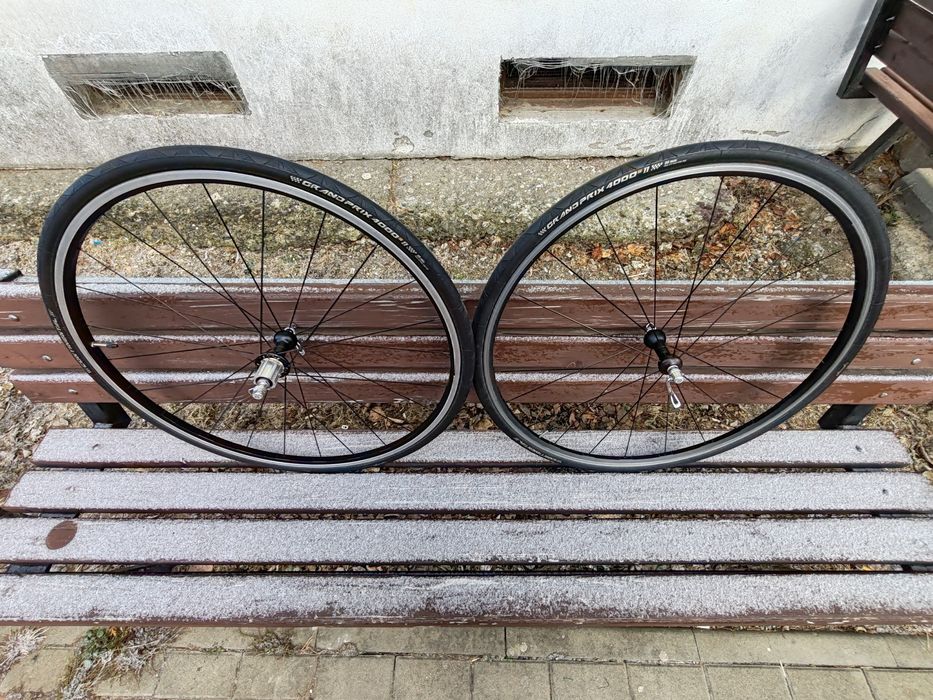 Roti cursiera Campagnolo Neutron Asymmetric Piatra Neamt • OLX.ro