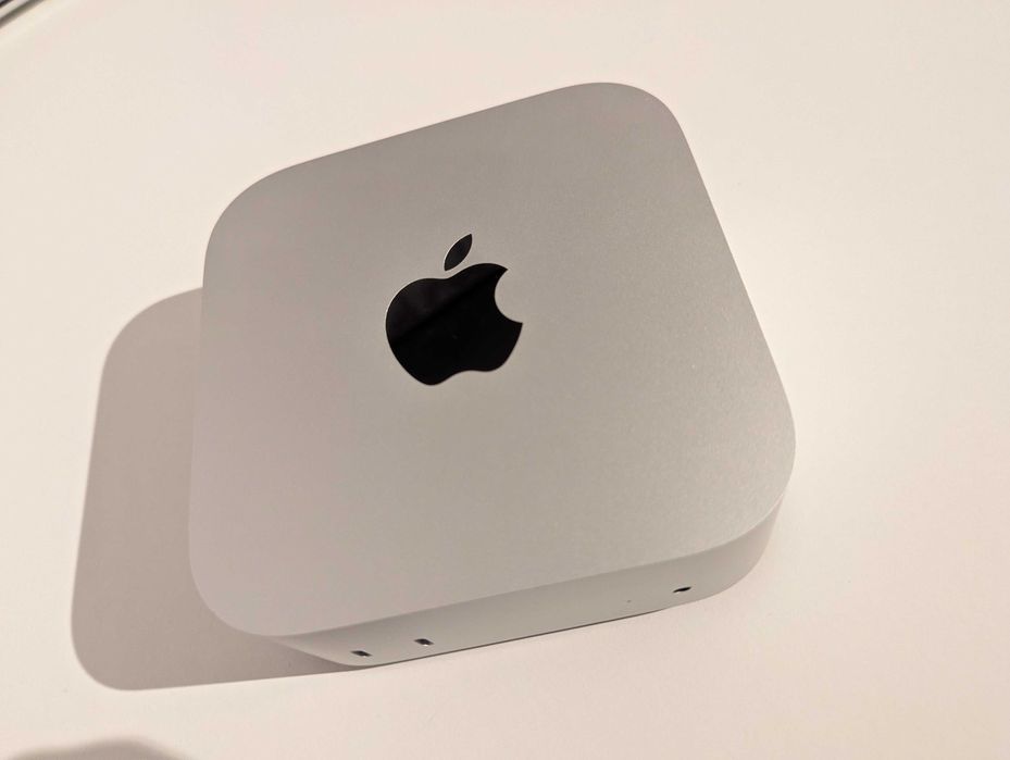 Vand Apple Mac Mini M4 base model 16GB RAM, 256GB SSD Sighisoara • OLX.ro