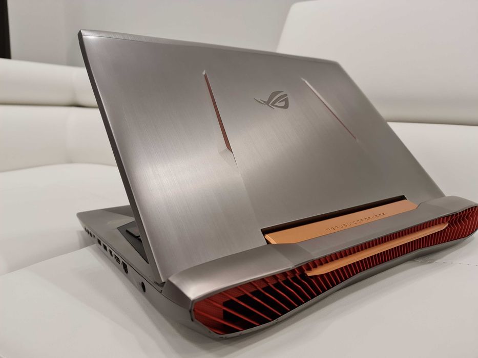 Laptop gaming Asus Rog ,intel core i7, video 8 gb GTX, 17,3" + mouse Buzau • OLX.ro