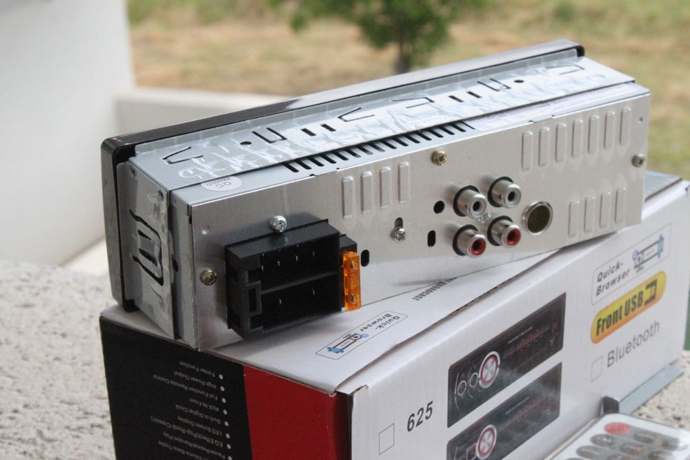 Player auto 626 MP3 radio BLUETOOTH USB AUX FM card SD telecomanda Bucuresti Sectorul 4 • OLX.ro