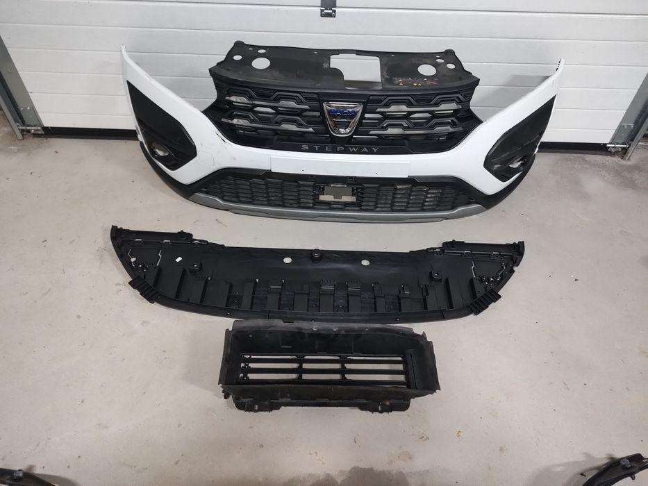 Bara fata , trager ,traversa scut bara Sandero stepway 2021,2022 Bascov • OLX.ro