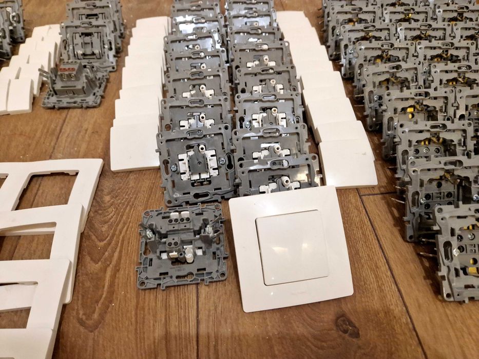 ПРОМО: 469лв до края на 2025г / Legrand Niloe: Ел. Ключове / Контакти гр. Варна ХЕИ • OLX.bg