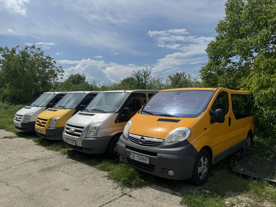Inchiriez/inchiriere/rent a van/microbuz/microbuze 9 locuri Targoviste ...