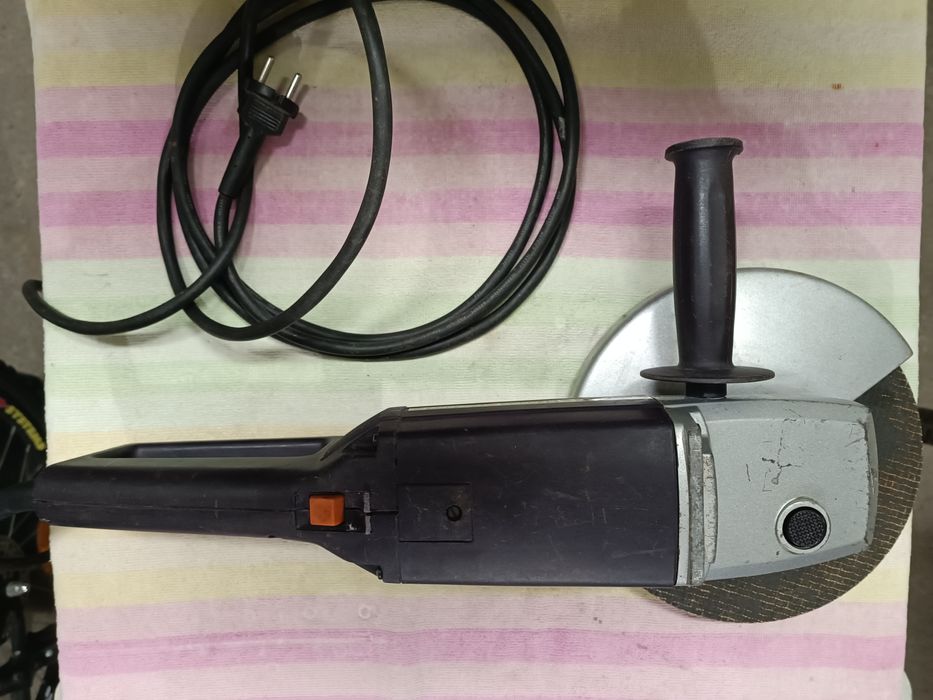 Ъглошлайф Sparky Ъглошлайф Sparky MA 2001,230 ММ в перфектно състояни гр. Велико Търново Акация ...