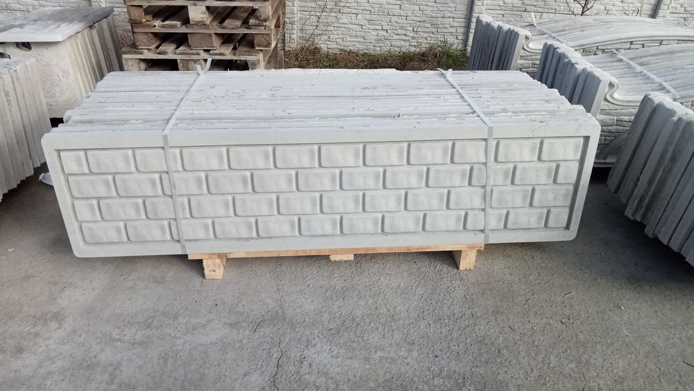 Gard din placi de beton Miercurea Sibiului • OLX.ro