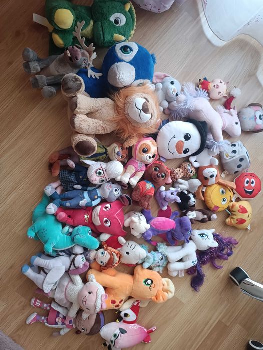 Plusuri Sofia, Plușica , Patrula cățelușilor și altele Brasov • OLX.ro