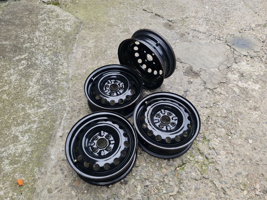 Jante tablă R14 Toyota Aygo, Yaris. Sacele • OLX.ro