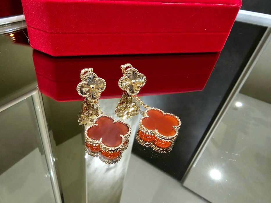 Van Cleef & Arpels VCA Rose Gold Red 2 Magic Alhambra Дамски Обеци гр ...