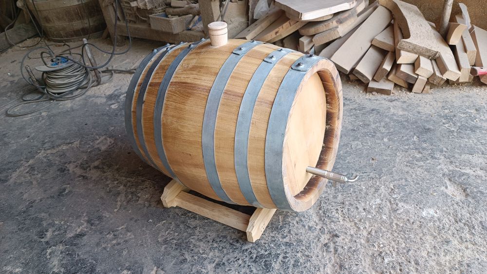 Butoi tuica ,palinca 30l Oradea • OLX.ro