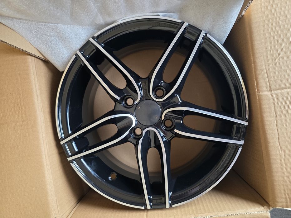Jante de aliaj 4x100 pe 14 marca rc wheels model 267 Oradea • OLX.ro