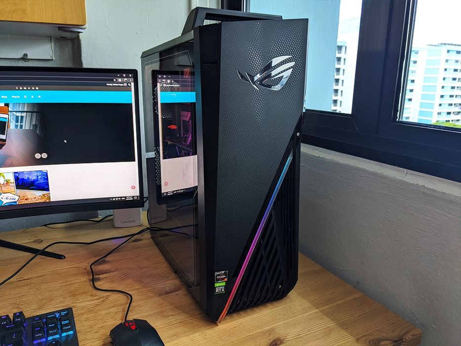 Carcasa PC Asus ROG Strix RGB Middle-Tower ATX, mATX + Placa baza B550 ...