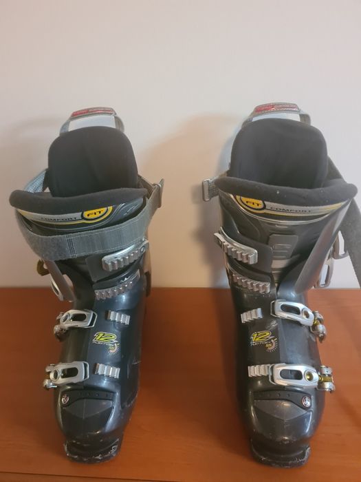 Skiuri si clapari Bucuresti Sectorul 4 • OLX.ro