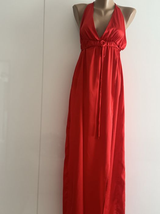 Rochie pentru eveniment xs- s Lupeni • OLX.ro