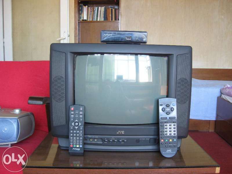 Продавам прекрасен цветен телевизор - JVC, заедно с декодер - STRONG ...