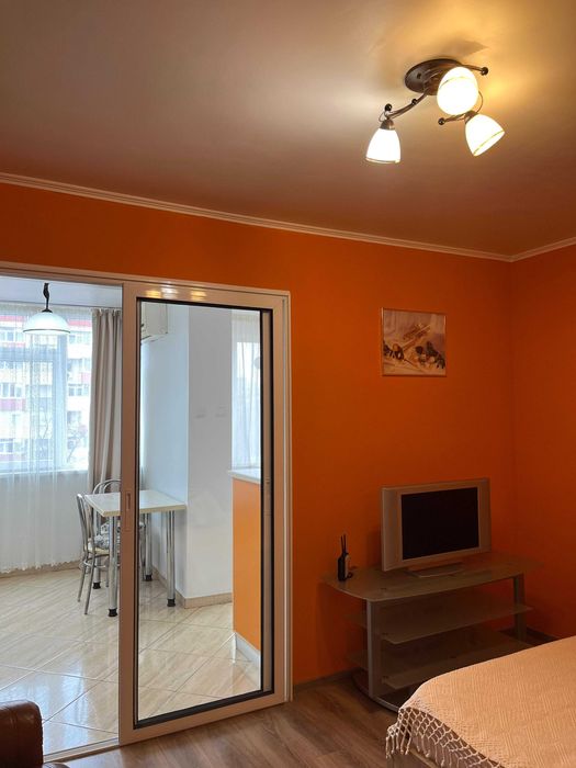 Inchiriez Garsoniera Eroii Revolutiei, Piata Progresul /Proprietar ...