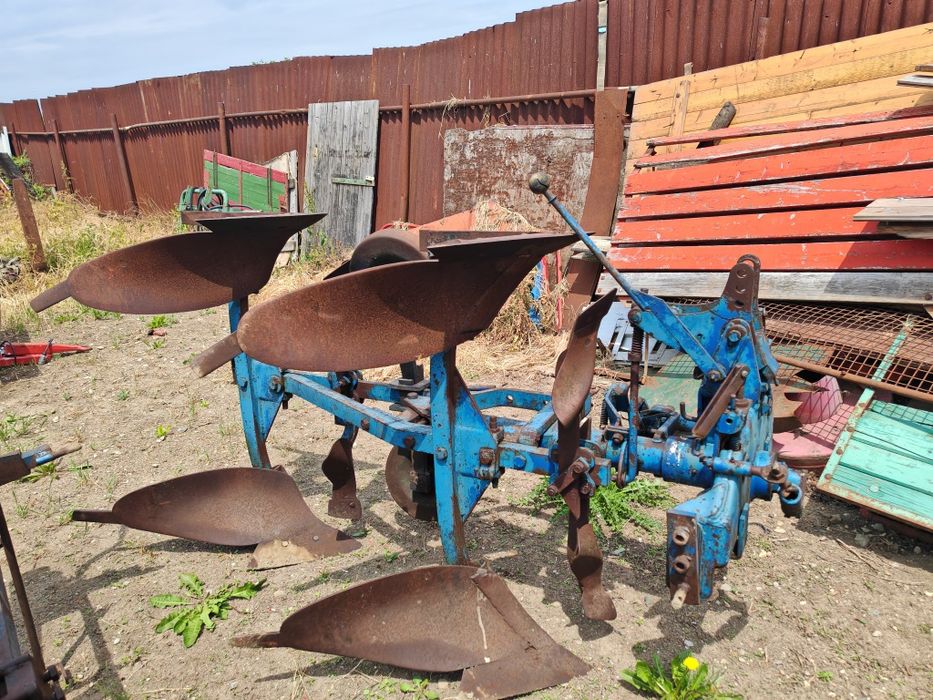 Plug reversibil 2 brazde Lamken Rabewerk Gassner Giarmata • OLX.ro