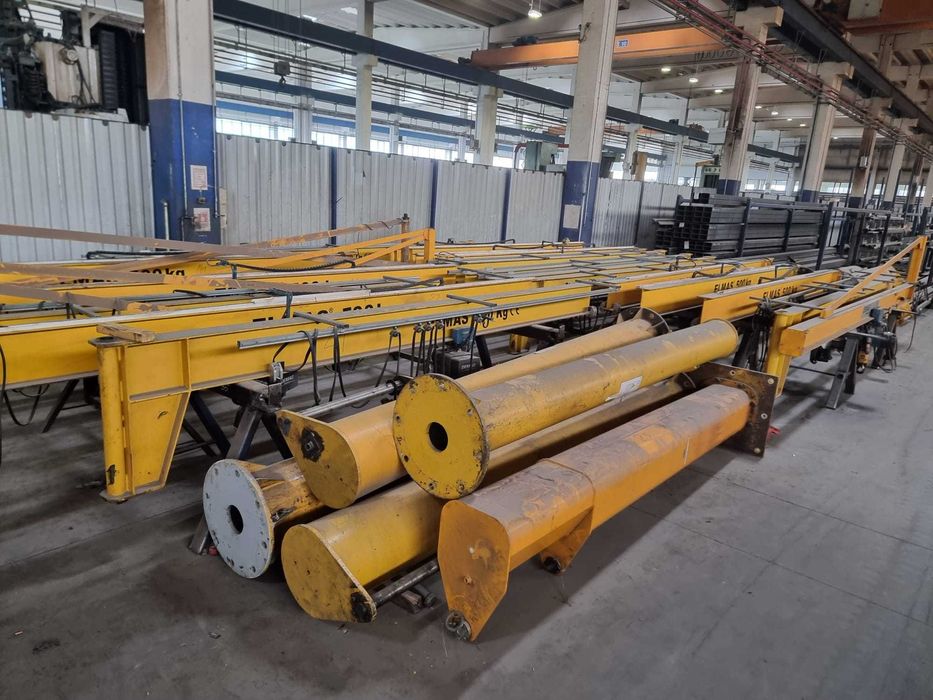 Macarale pivotante Demag, Elmas, Terex - 500kg Bacau • OLX.ro