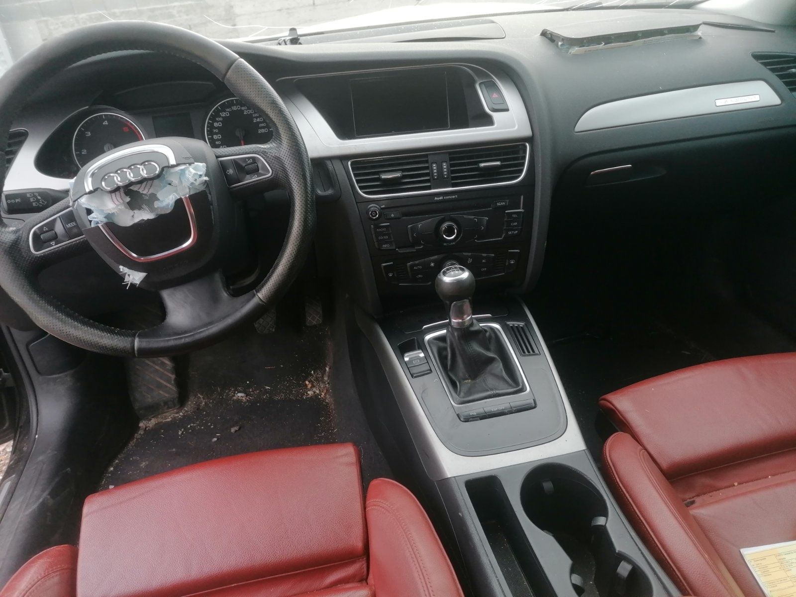 Audi A4 B8 3.0TDI 240к.с. НА ЧАСТИ с. Книжовник • OLX.bg