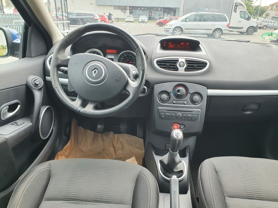 Renault Clio 2009 Oradea • OLX.ro
