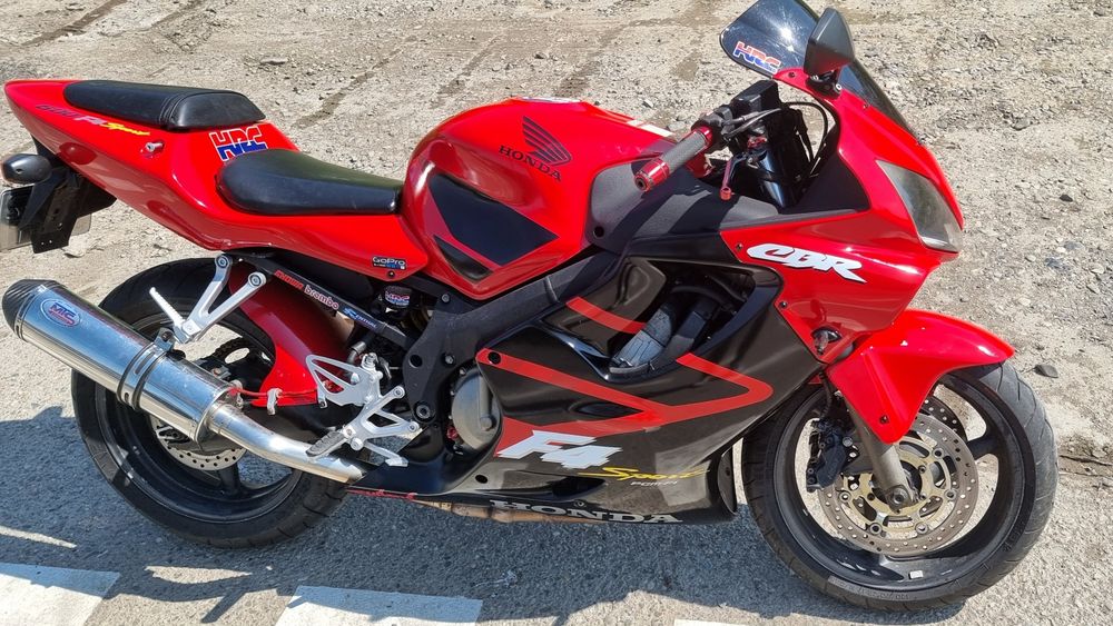 Honda cbr F4i 2001 Bacau • OLX.ro