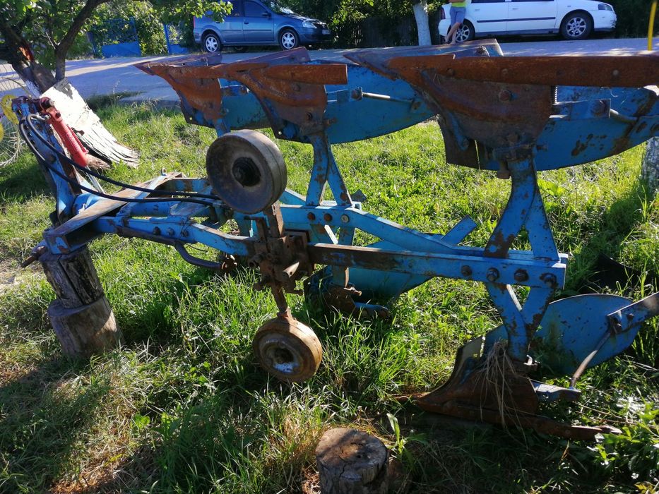 Plug reversibil 3 brazde Lemken Bulimanu • OLX.ro