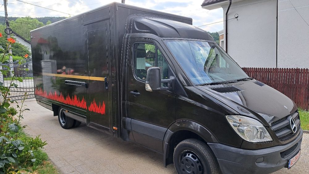 Autorulota FAST FOOD , Mercedes sprinter Truck Uiasca • OLX.ro