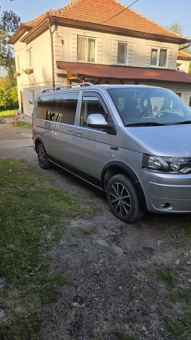 Vw t5 2.0 caravelle 4x4 8+1 loc. Lupeni • OLX.ro