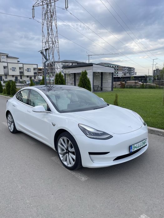 Tesla Model 3 plus Bucuresti Sectorul 2 • OLX.ro