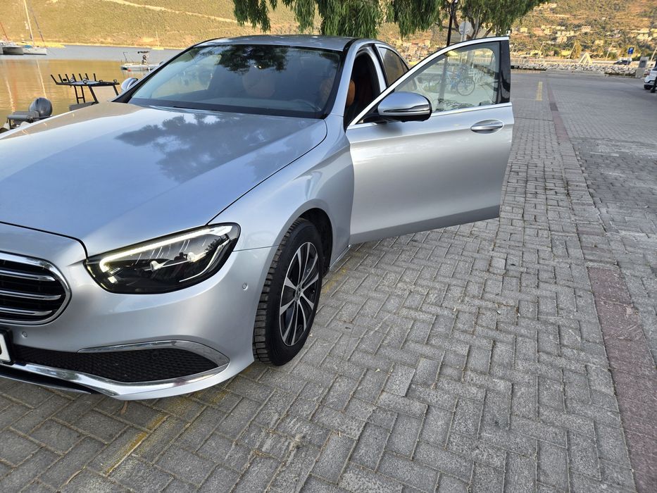 Vand Mercedes Benz E class E220 din 2020 , 198 cp, 450Nm, impecabil Giroc • OLX.ro