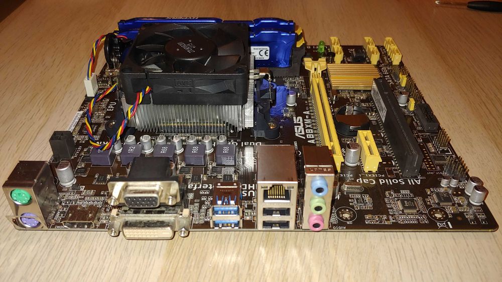 Placa de baza Asus A88XM, procesor AMD A8 7600, Kingston Fury 8gb ddr3 ...