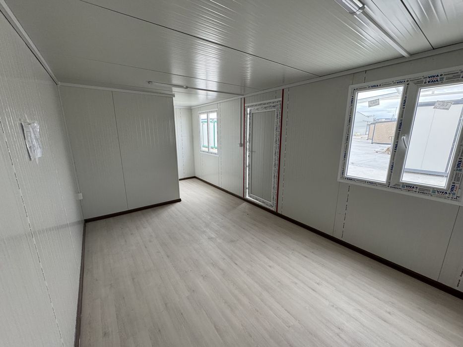 Контейнер контейнери за живеене и офис с БАНЯ 300 600см гр Варна Западна промишлена зона • Olx Bg