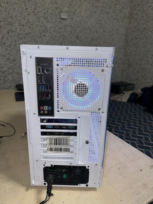 Akvarium CASE RGB gaming PC: 699 у.е. - Комплектующие Куйганъяр на Olx