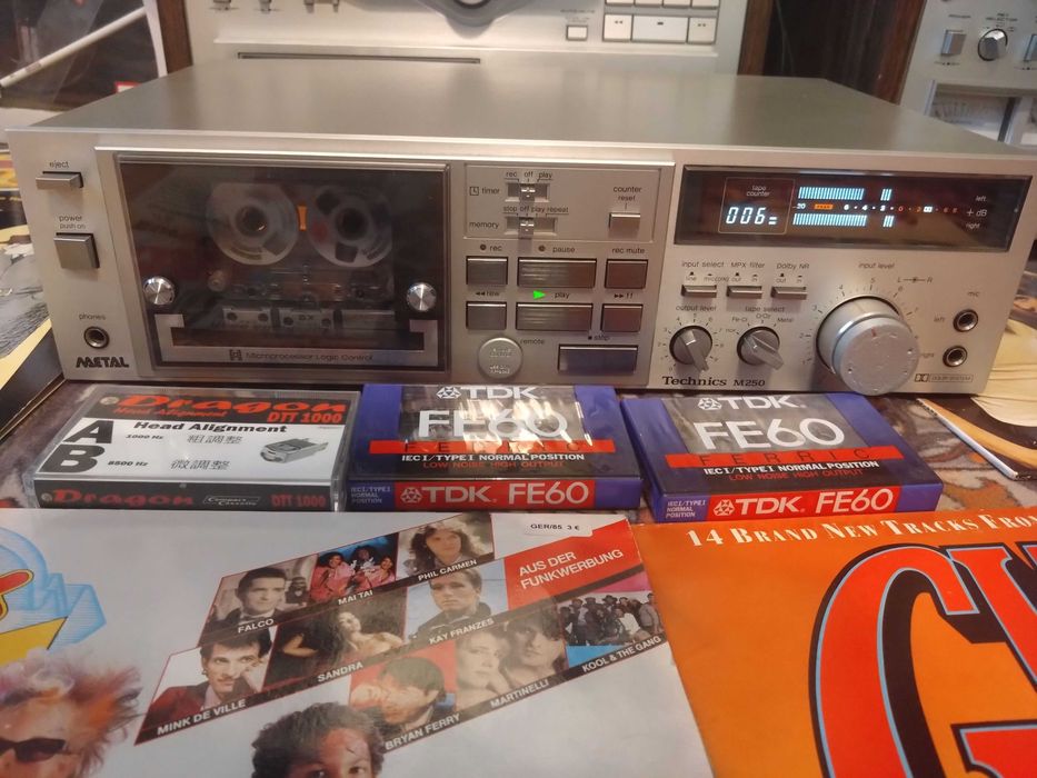 DECK TECHNICS RS-M250 Stereo 2-Head Cassette Deck Pitesti • OLX.ro