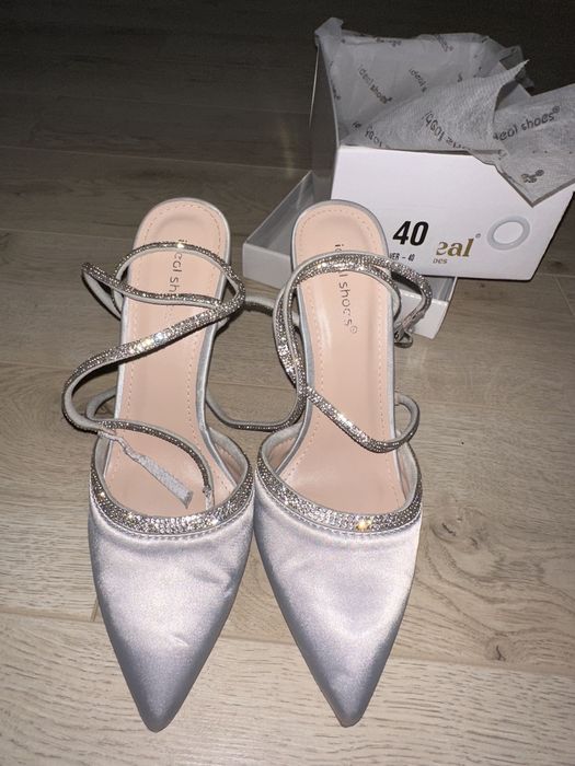 Сатенени токчета гр. София Надежда 4 • OLX.bg