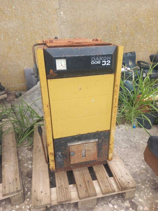 Продавам 32 KW всеяден котел Dakon Dor с. Куртово Конаре • OLX.bg