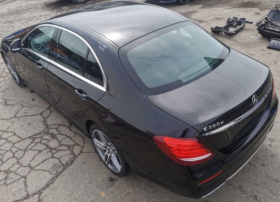 Dezmembrez mercedes e class w213 AMG/bara spate amg w213/far w213/stop Targoviste • OLX.ro