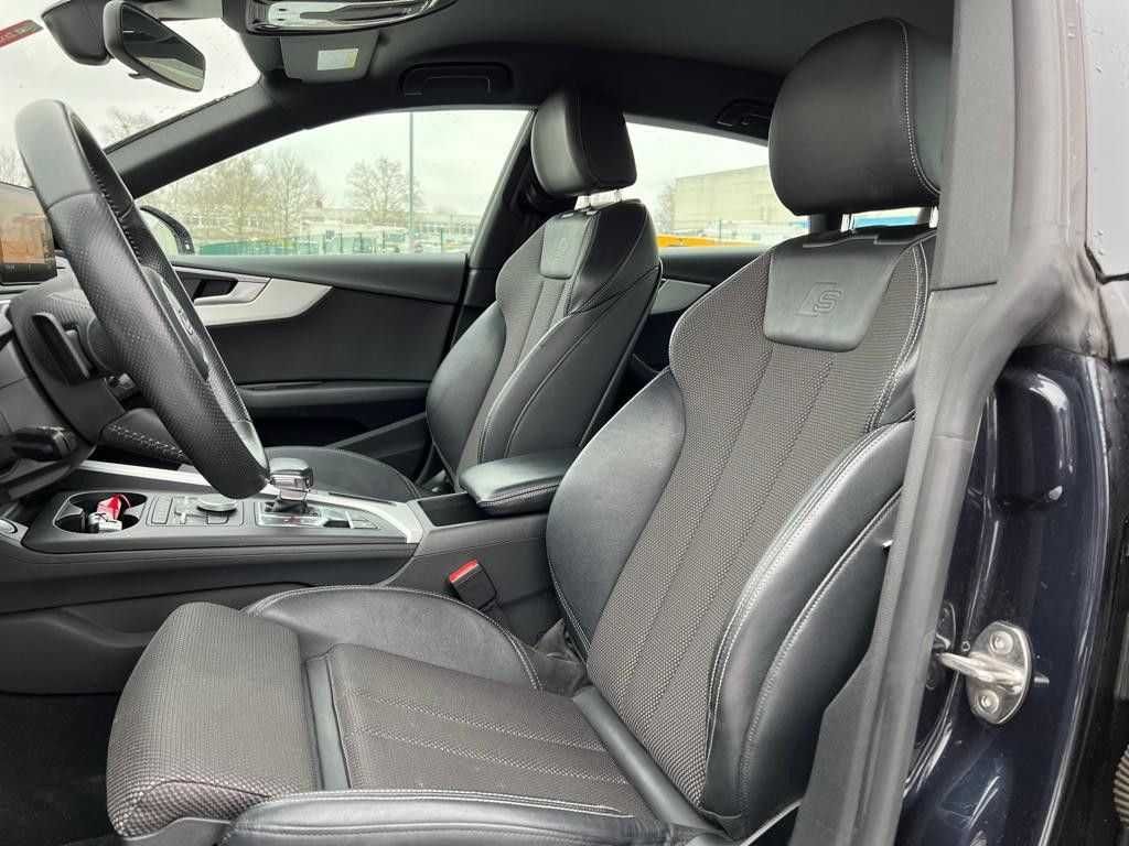 Dezmembrez Audi A5 Sportback 2 0 Tdi Audi A5 S Linne Bara Fata A5 Far
