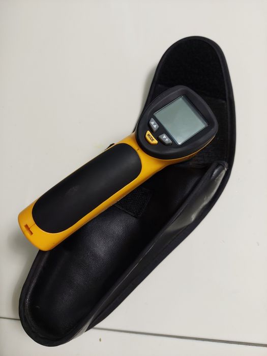 Pirometru, Termometru cu infrarosu cu 2 fascicule laser tip FIRT 800-P ...