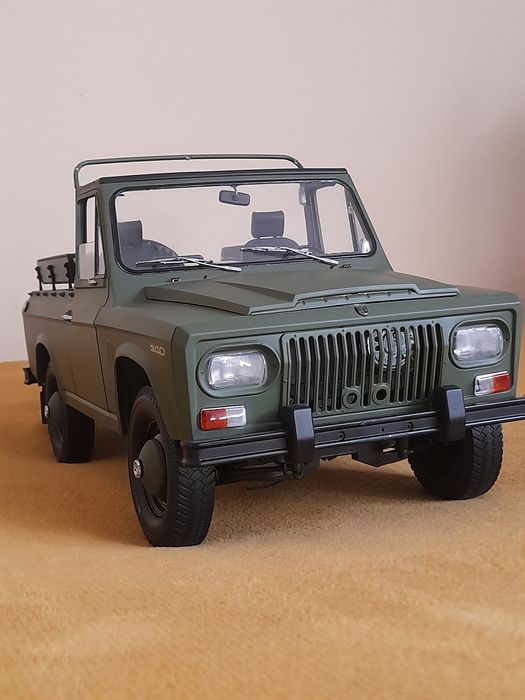 Macheta aro 240 scara 1:8 Ramnicu Valcea • OLX.ro