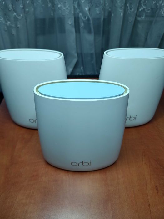 Sistem 3 routere modem wifi mesh Orbi Netgear RBR20 RBS20 AC2200 ...
