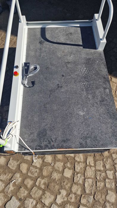 Електрически подвижен подемник / Платформа LIFTBOY 2 гр. София Борово ...