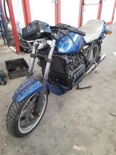 Мотоциклет БМВ К100(BMW K 100)-На части гр. Пловдив Христо Смирненски ...