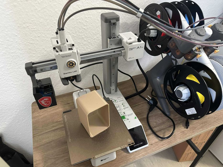 Imprimanta 3D Bambu Lab A1 Mini Combo Vladimirescu • OLX.ro