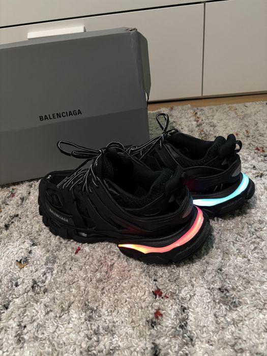 Balenciaga Track LED marime 45 Cluj-Napoca • OLX.ro