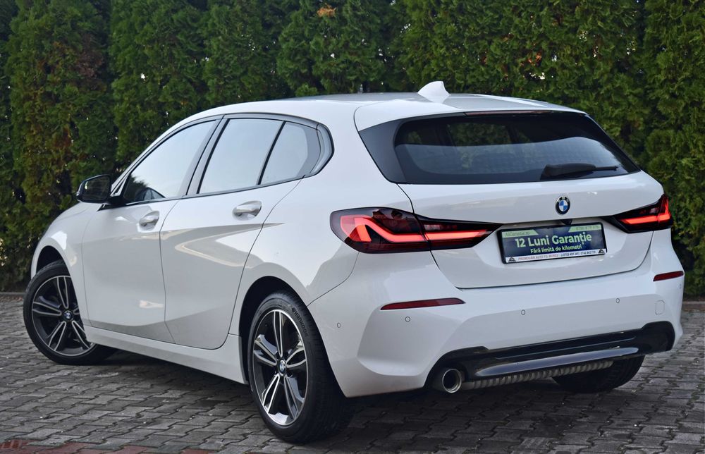 BMW 118i~ DISTRONIC ~ 2021 ~ Lane Assist ~ Bord Digital ~ Keyless Targu ...