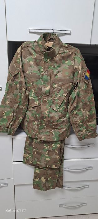 Tinute militare combat noi Barati • OLX.ro